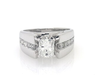 Previously Owned Princess & Round-Cut Diamond Engagement Ring 1-1/3 ct ...